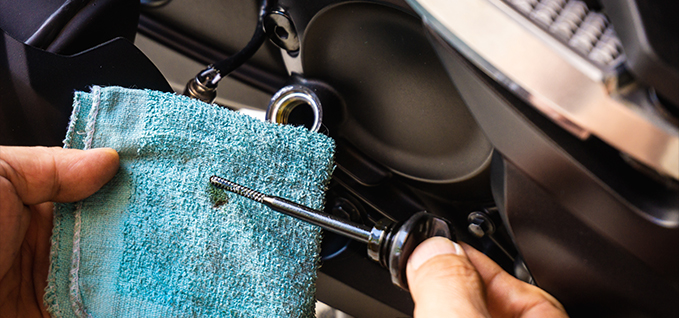 Kenali ciri-ciri motor sudah harus ganti oli